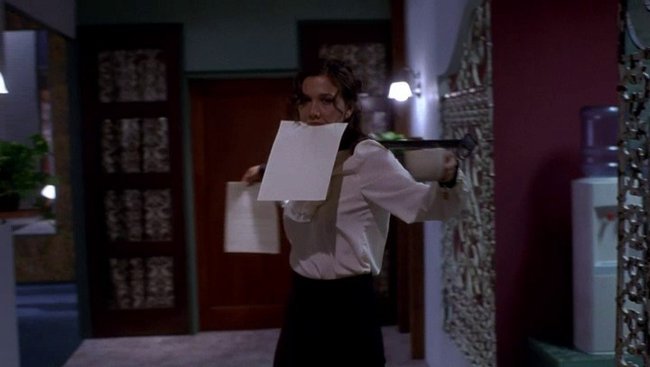 Secretary · Film 2003 · Trailer · Kritik