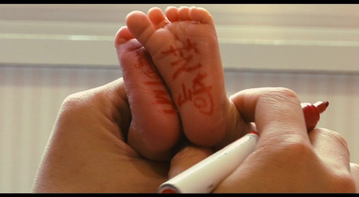 Babys · Film 2010 · Trailer · Kritik